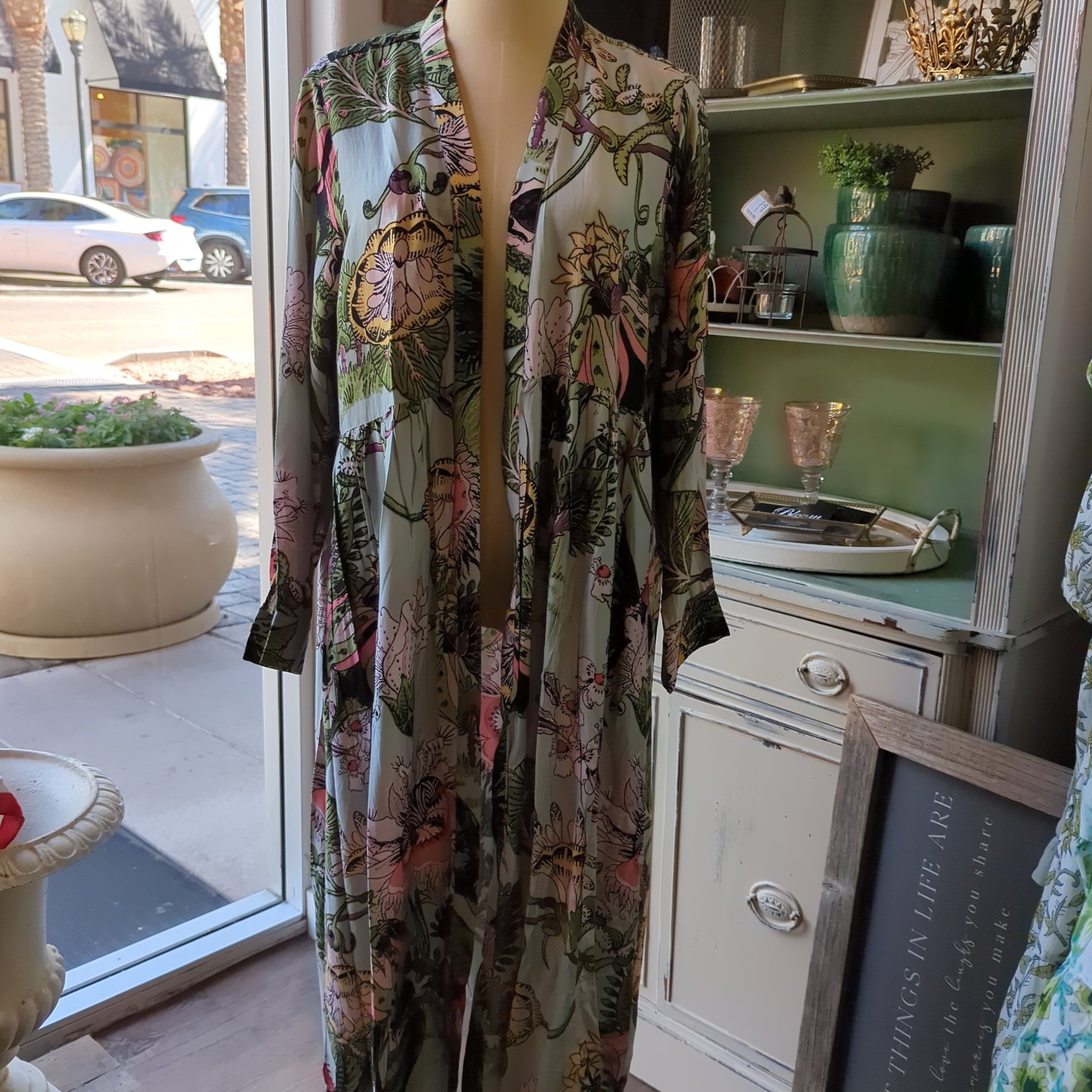 Tops – Bloom Boutiques